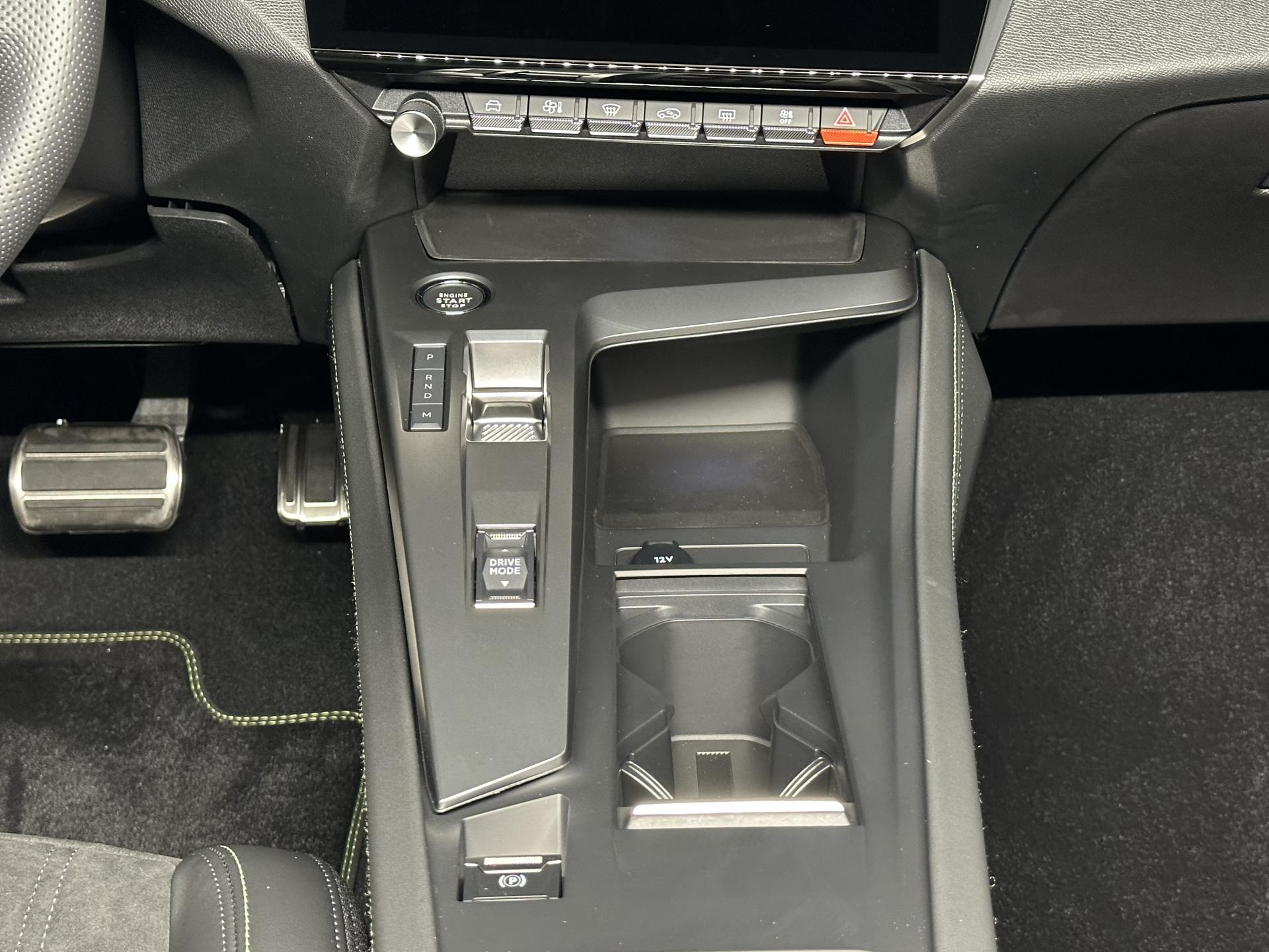 GARAGE GERARD - PEUGEOT-308- 1.2 PureTech 130 EAT8 GT CAMERA ACC MATRIX LED